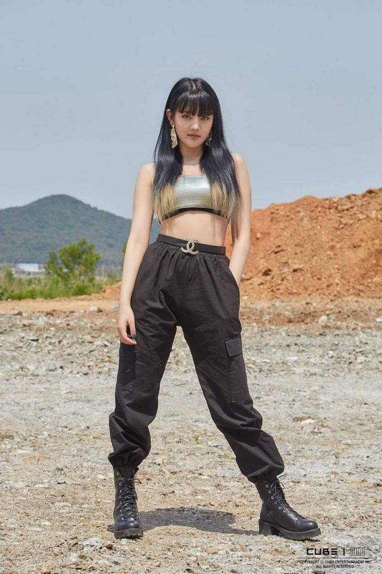 Minnie (G)I-DLE Age, Height, Jaw Surgery, Boyfriend, Family - Kpop Wiki