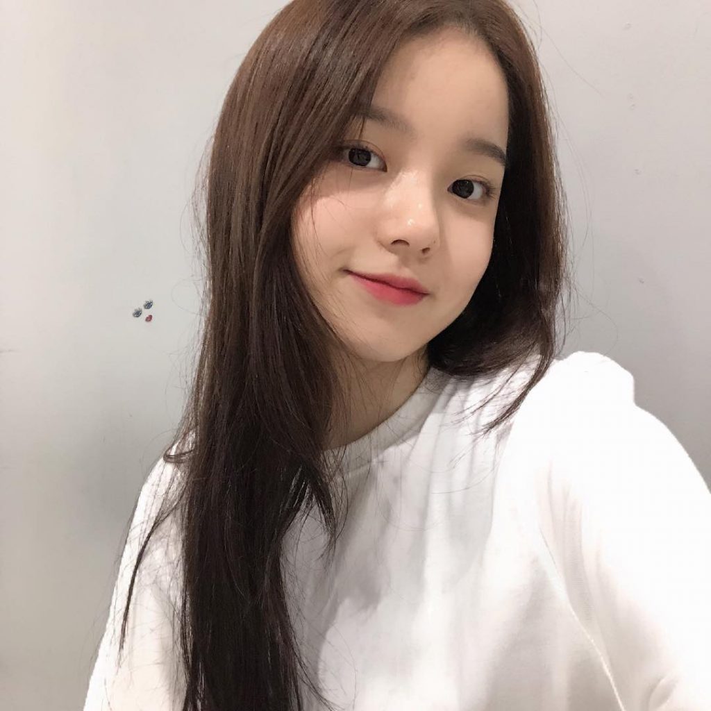 Rothy K-pop Wiki Age, Height, Boyfriend, Net Worth, Parents - Kpop Wiki