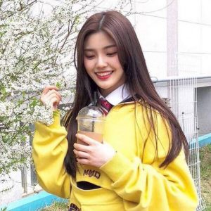 Who is Go Yujin from 'Produce 48'? Age, Height, Dating, Wiki - Kpop Wiki