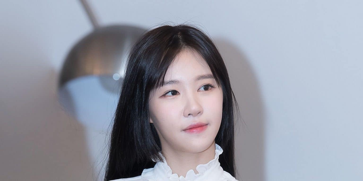 Who is Crayon Pop's Ellin? Age, Height, Husband, Net Worth - Kpop Wiki